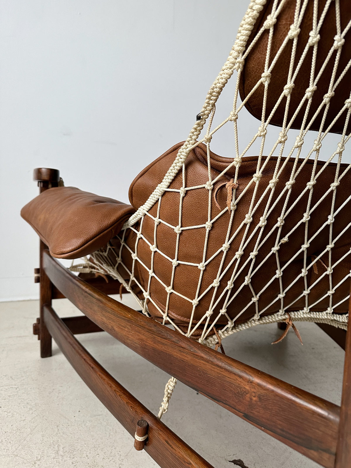 JANGADA LOUNGE CHAIR BY JEAN GILLON FOR WOODART, 60's | Maison Singulier