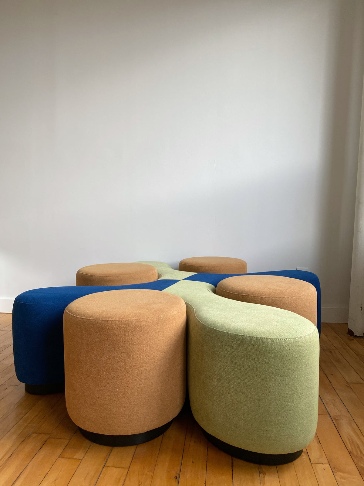 COLORFUL CHECKER PRINT WIGGLE SOFA WITH OTTOMANS | Maison Singulier