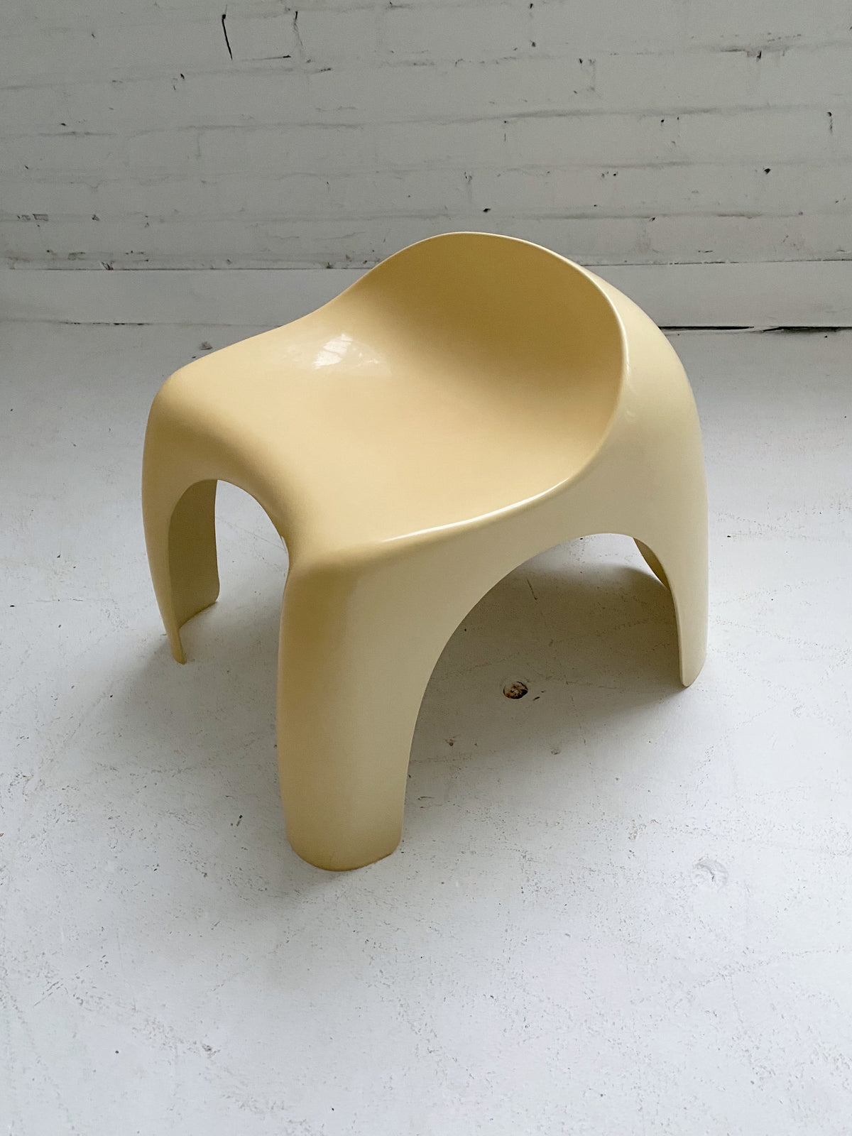 CREAM FIBERGLASS EFEBO STOOL BY STACY DUKES FOR ARTEMIDE, 60's | Maison ...